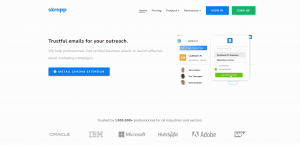 How to Find Emails From LinkedIn (8+ Ways Compared) - UpLead